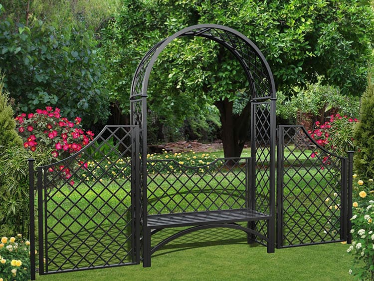Manufacturer of luxurious metal garden structures Arches + Planter